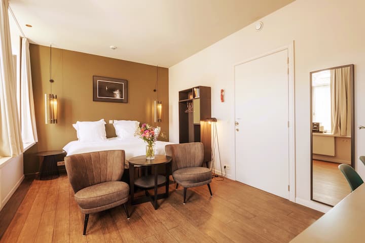 Stylish Airbnb In The Historic Center - Bruges