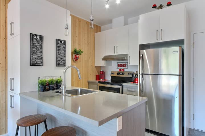 Le Flamboyant - Penthouse With Indoor Parking - Quebec, Canadá