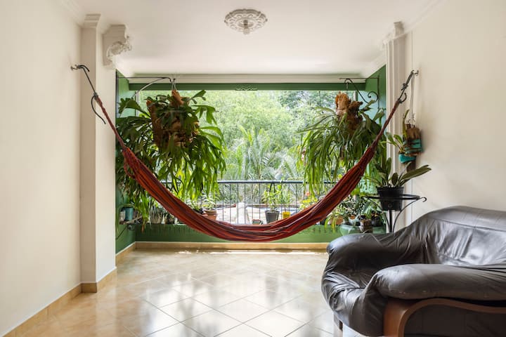 Bedroom With A Natural Garden View - Colombia