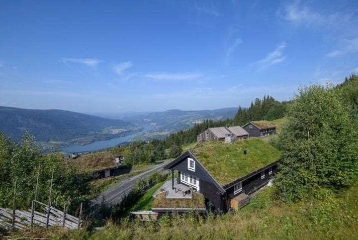 Sesongen I Gang: Hytte Midt I Bakken Som Har Alt! - Øyer