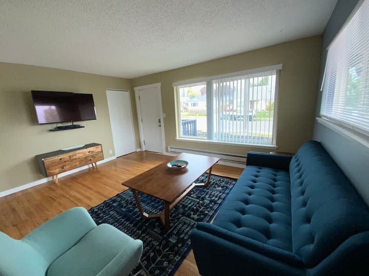 Fully Furnished Apartment 30-2 - SeaTac, WA