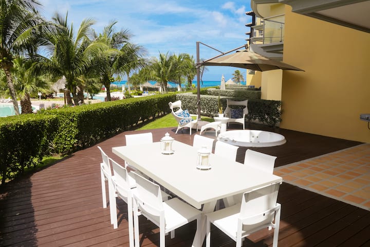 Beachfront 2 Br Modern Apartment At Eagle Beach - Aruba