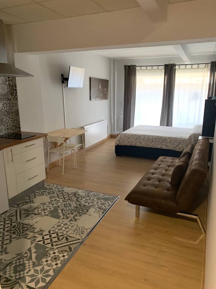 Precioso Estudio En Deusto . - Bilbao