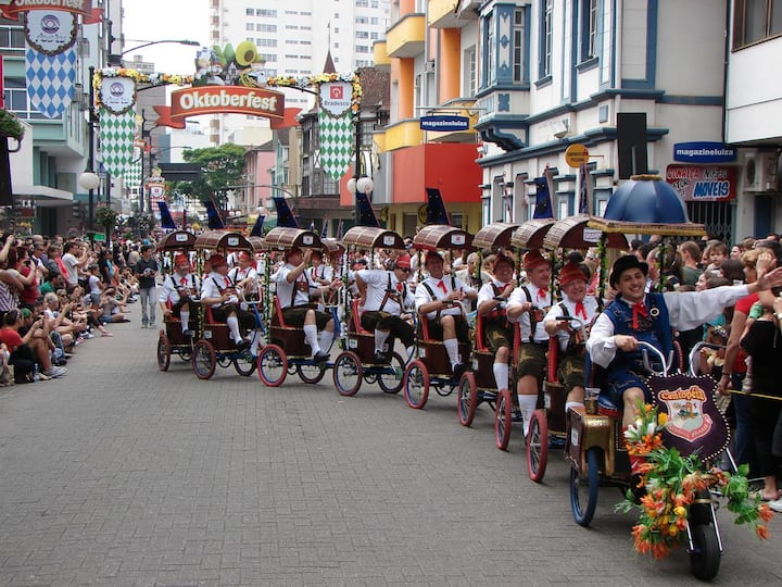 Oktoberfest 2024 - High Satandard Townhouse. - Blumenau