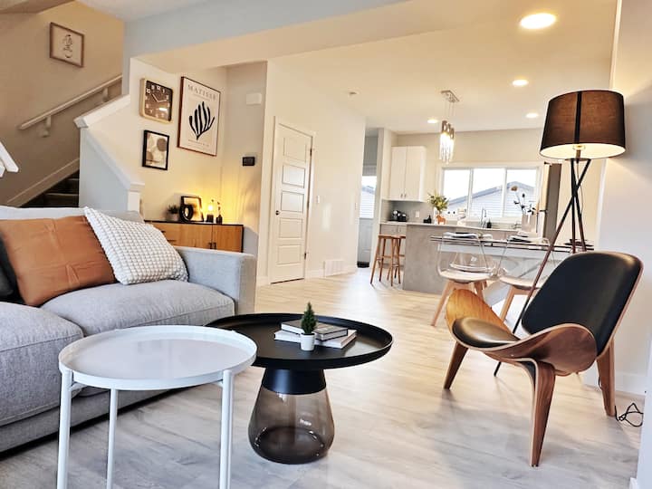 Keswick Cozy Retreat - Edmonton