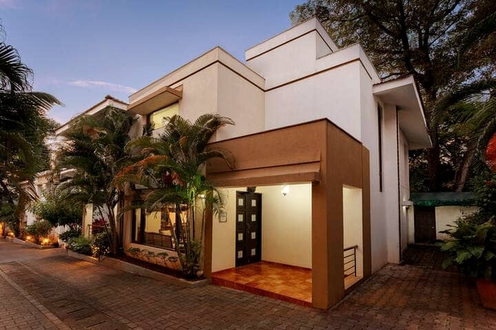 Family Retreat | Pvt Pool + Chef | Candolim - Goa