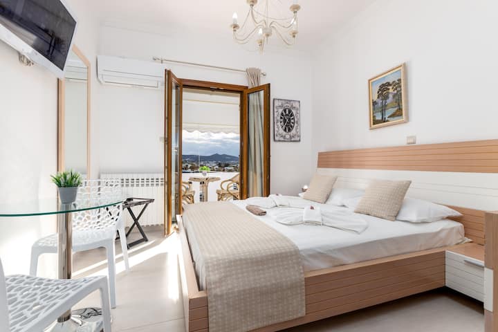 Panos Luxury Studios - Paros