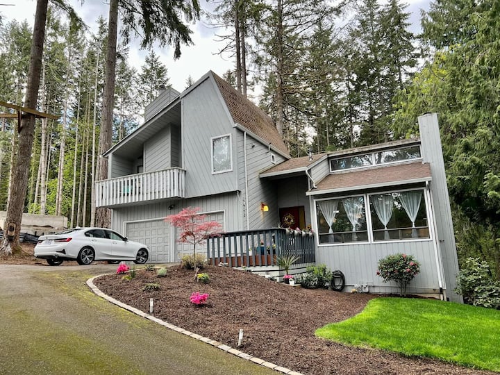Entire Guest Suite ... Trees Trees Trees - Hillsboro, OR