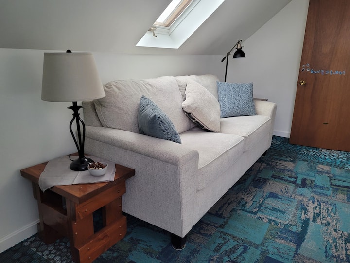 Sweet Suite - 2 Rms & Private Bath - Portland, ME