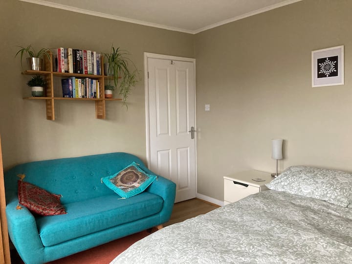 Spacious Double Room Close To Ukc & City Centre - Whitstable