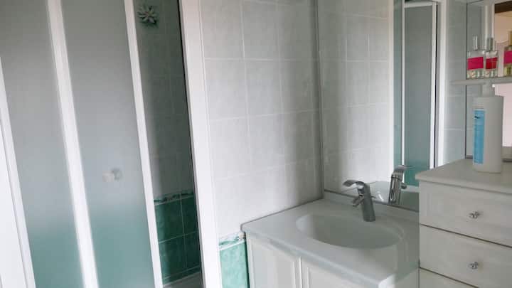 Appartement De 85m2 Au Calme - Château du Champ de Bataille