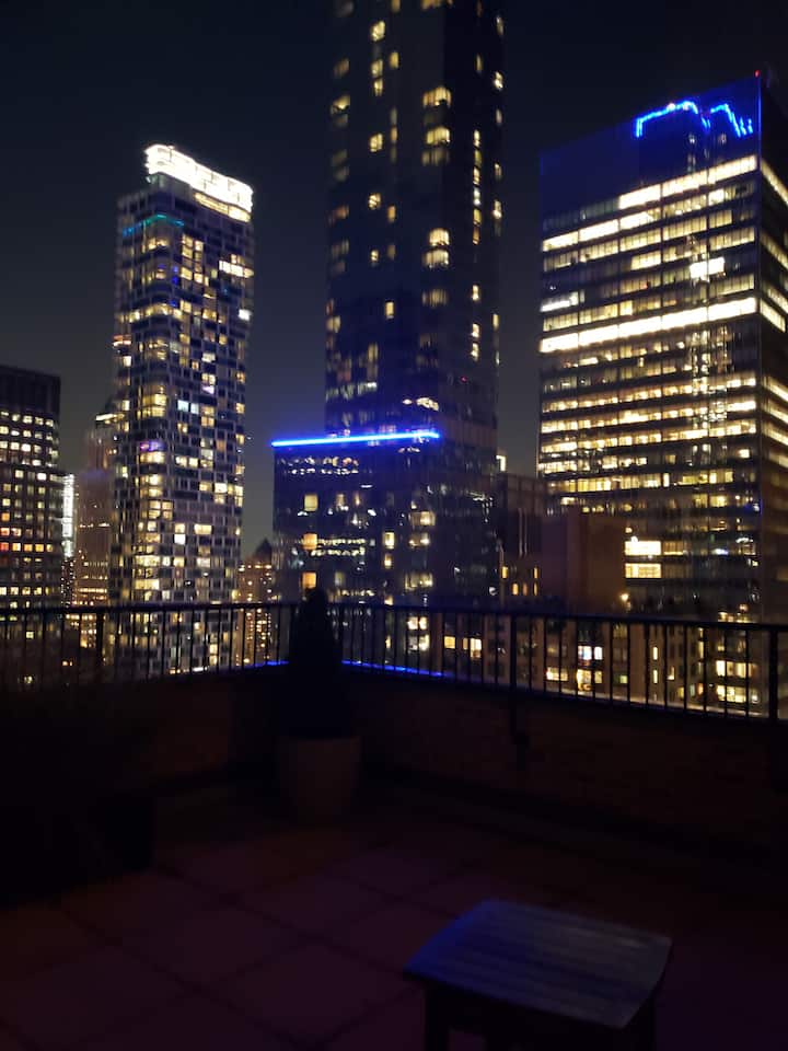 Luxury Penthouse Suite At The Manhattan Club, Nyc - New York City