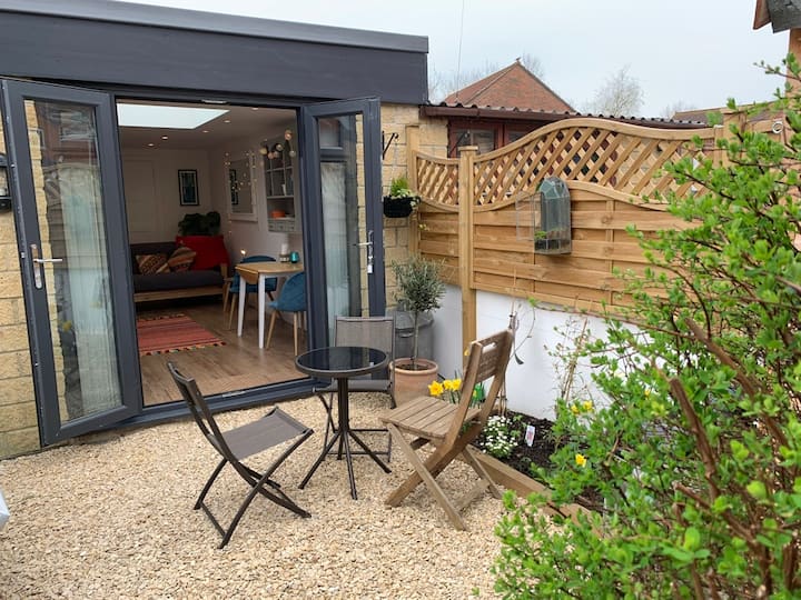 Peaceful Glastonbury Studio - Glastonbury