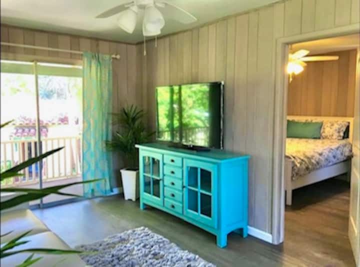 Renovated Apartment For Your Rest And Relaxation - Long Beach, CA