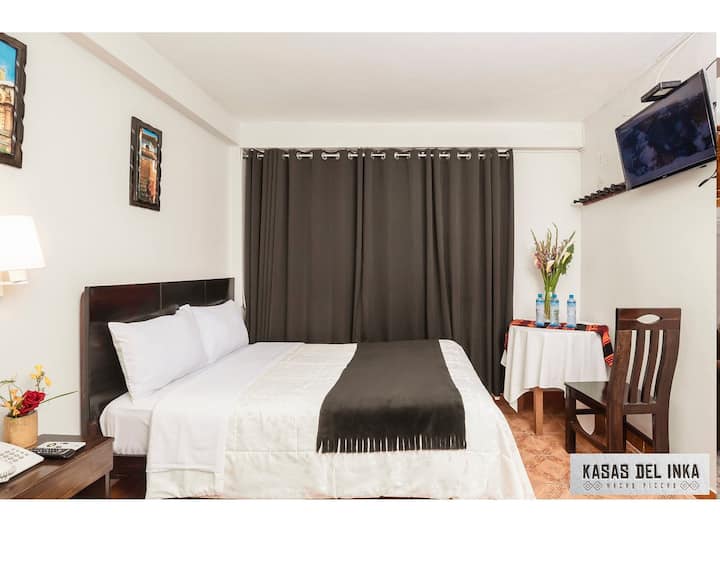 Hotel Con Habitaciones Privadas En Machu Picchu - Aguas Calientes