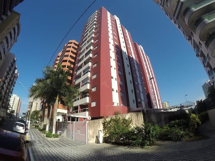 Apto No Canto Do Forte. Localização Previlegiada. - Praia Grande