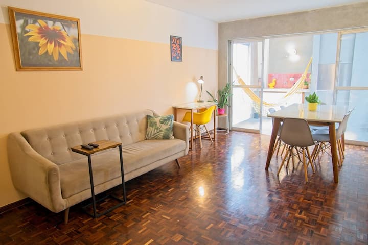 Três Quartos Com Charme E Sossego. 110m² + Garagem - クリティバ