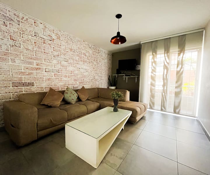 Casa Verde, Nice, Confortable And Central - Medellin, Antioquia, Colombia