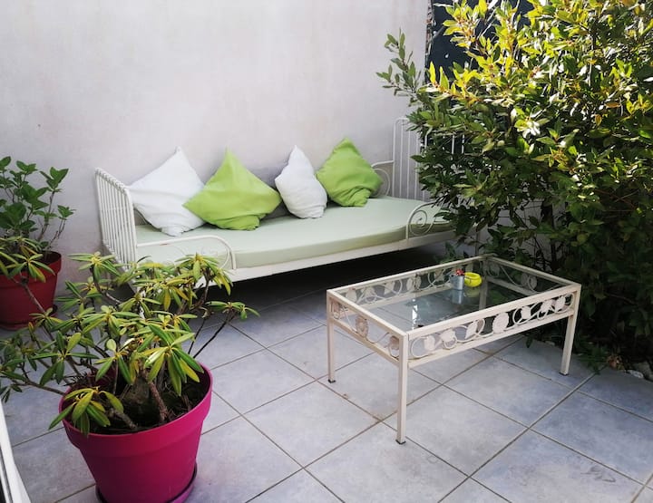 Chambre Zen Avec Sdb, Bureau Et Terrasse Privés - La Ciotat