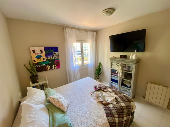 Acogedora Habitación Doble Con Baño Privado - Sitges