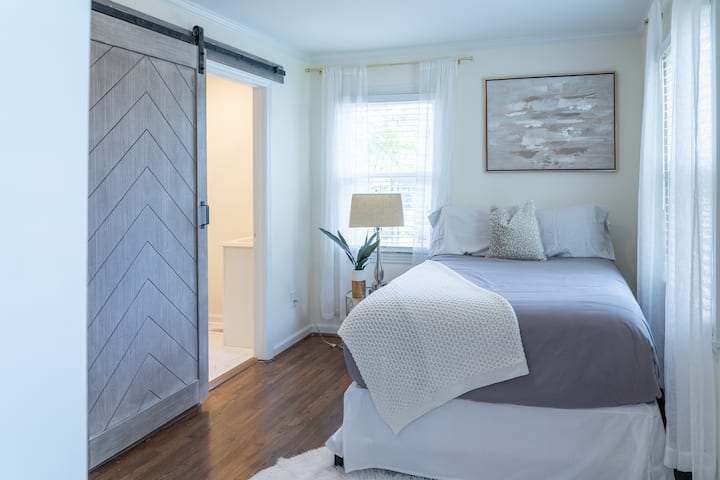 Cozy Cottage Minutes From Uptown - Charlotte, NC