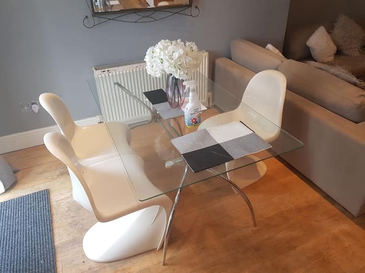 One Bedroom Flat In Watford With Kitchen - Watford
