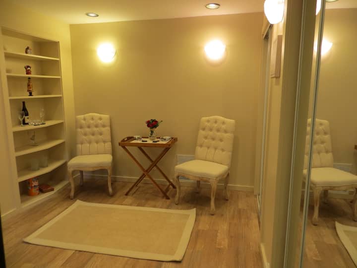Beautiful Apt With Garden In Noe Valley - San Francisco, CA