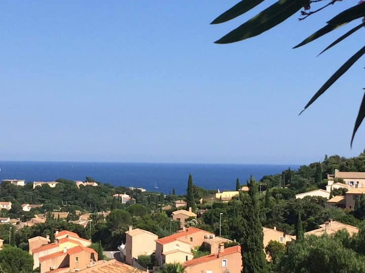 Vue Panoramique Cavalaire; Appart Climatisé - Rayol-Canadel-sur-Mer