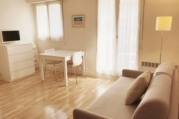 Grand Studio Calme 30m2 + Balcon / Bail Mobilité - Paris