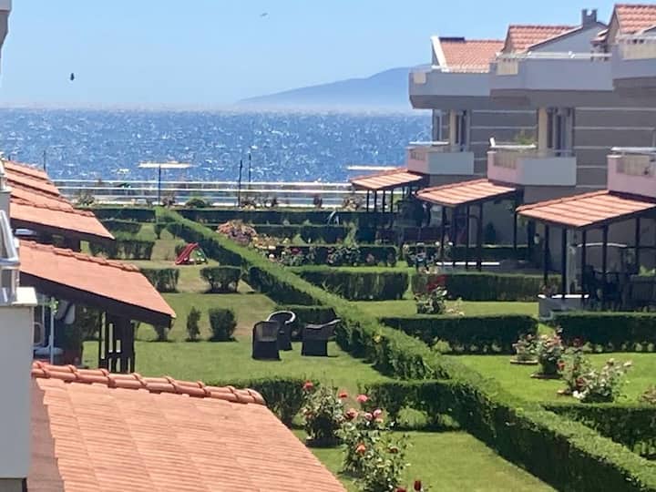 İZmir  Dikili Denize Sıfır Triplex Lüks Villa - Dikili