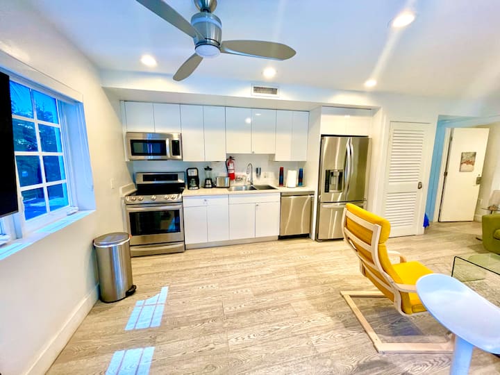 24 Guests Luxurious South Beach Suite - マイアミ