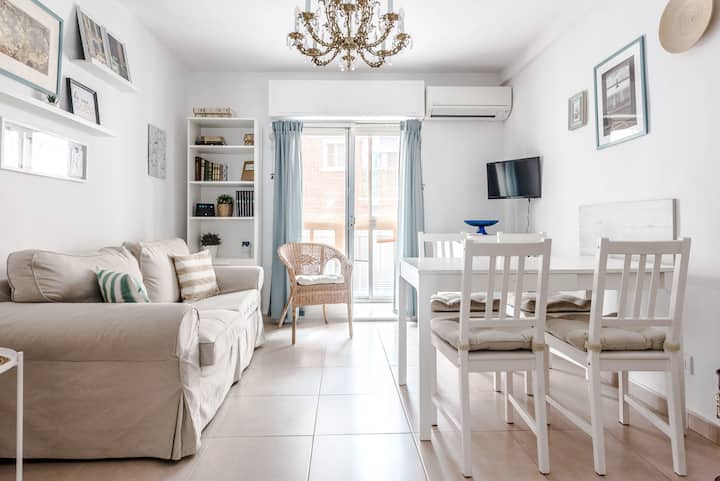 Cozy Apartment In Pueblo Nuevo - Madrid