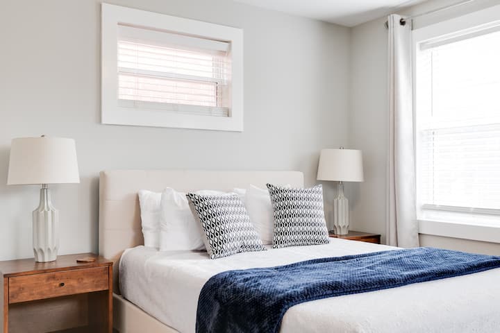 Private Museum District Apartment - Clean &Bright - Richmond, VA
