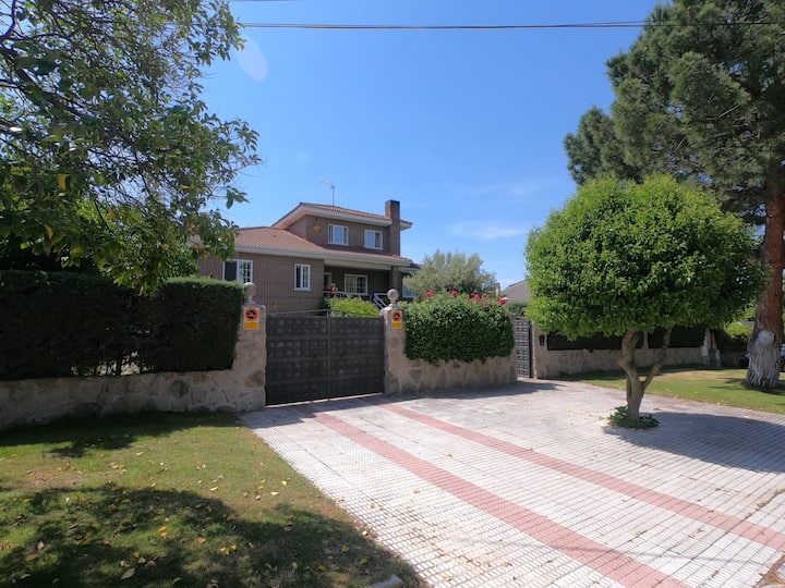 Descansa En Casa De Campo 2 Personas - Móstoles