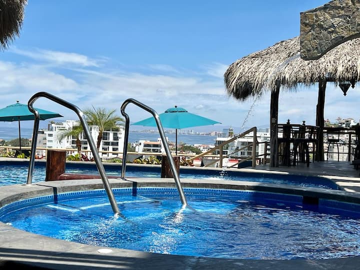 Joy & Luxury, 2br, 2bth, Pool, Gym In Romantic Zn - Mexico