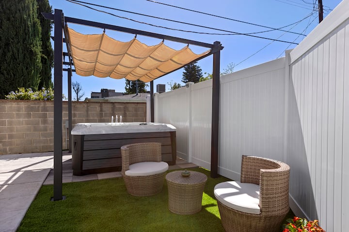 ༄Adorable༄ 3 Bedroom Home With Hot Tub & More - Los Angeles, CA