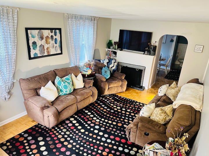 A Quite, Clean, Peaceful Space - Pontiac, MI