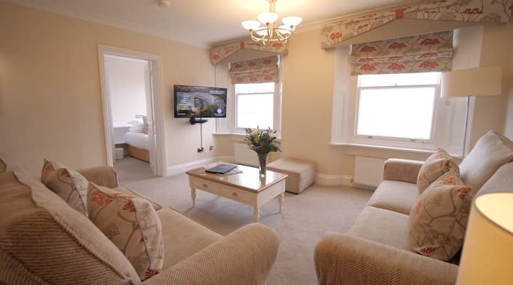 The Osborne Apartments - Apt 20 - 1 Bed Sea View - Torquay