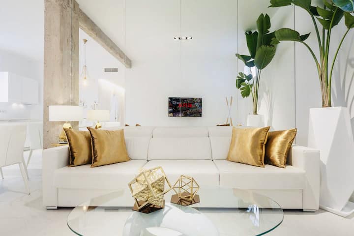 Bien Ubicado Y Equipado - Estancias De Temporada - Valencia