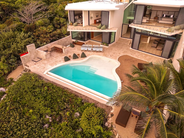 Water Front On Yalku Lagoon Villa Gauguin Akumal - Akumal