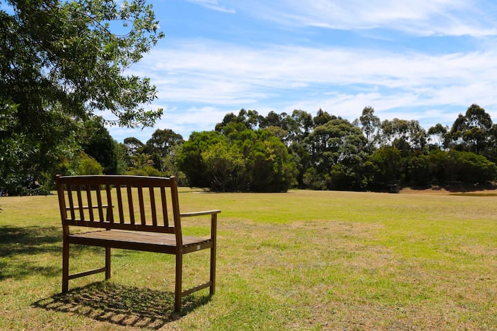 Pet Friendly Cottage - Bells Beach Cottages - Anglesea