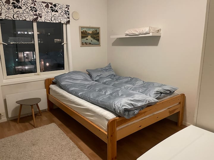 Cosy Private Room By Sea Free Pickup In Limousine - 트롬쇠