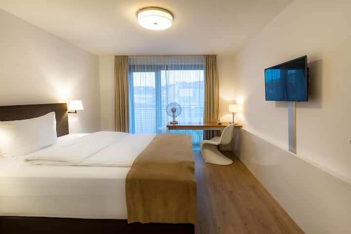 Single Room, Downtown Vi Vadi Hotel - Munich