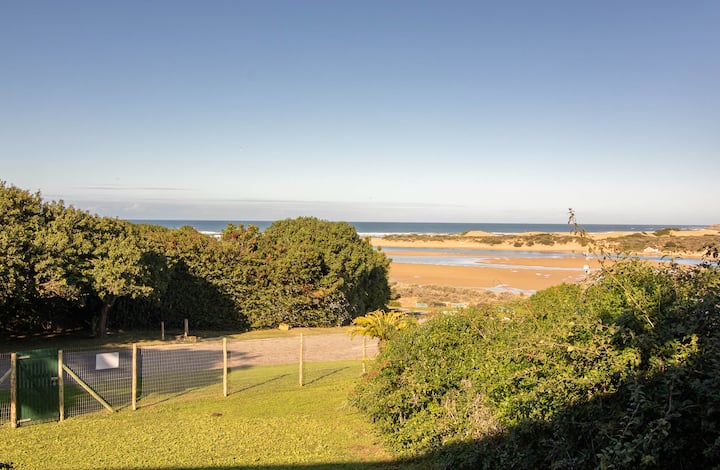 "Let's Go" - Rustic Beach House - Kenton-on-Sea