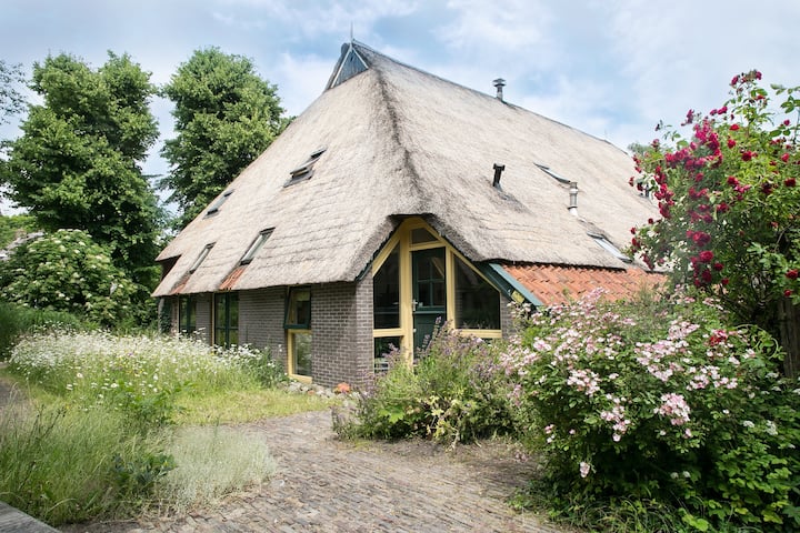 17 Personen Woonboerderij In Natuurlijke Omgeving - Assen