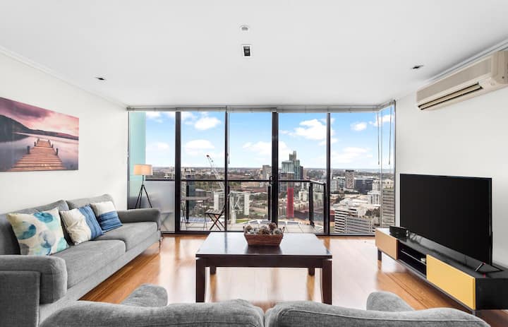 Skyhigh Southbank Lookout With Pool & Parking - Melbourne