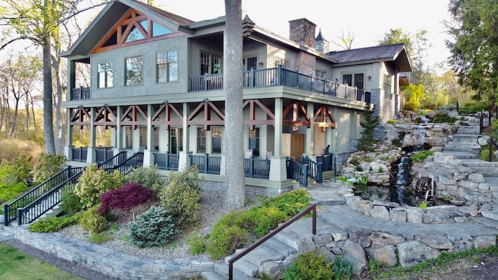 3br Waterfront Adirondack Styled Guest Suite - Colchester, CT