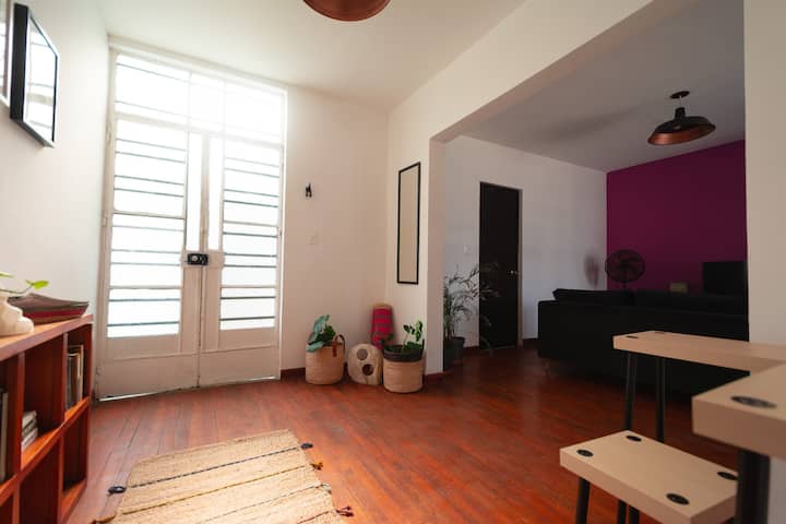 Sunny & Cute Budget Stay | Top Location | Centro - Mexico City