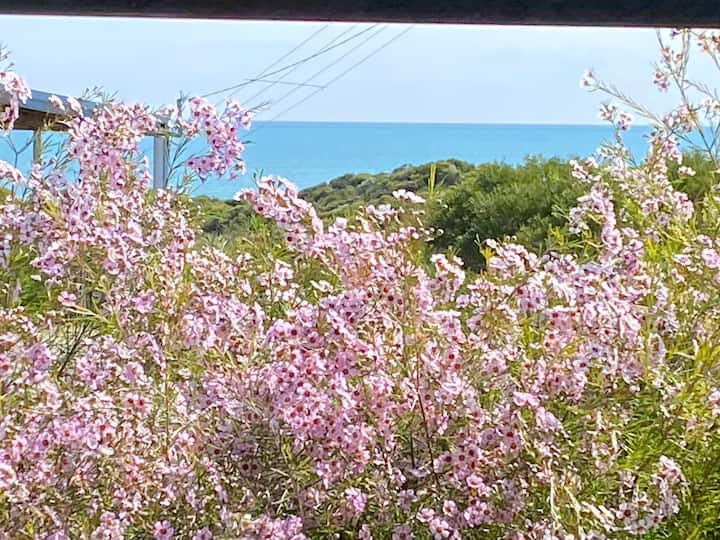 Preston Beach Shack - Mandurah