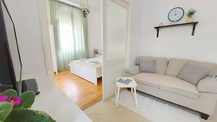Rafaela 1 -Sea&garden View(self Check-in; Parking) - Korčula